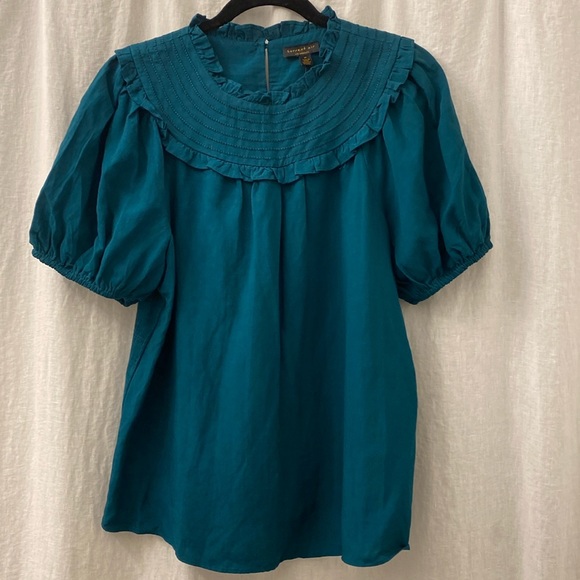 Current Air | Tops | Anthropologie Nwt Current Air Puff Sleeve Ruffle ...